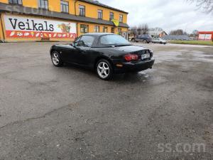 Melns Mazda MX-5 2002 Rīga, ar dzinēja tilpumu 1.60 L un nobraukumu 133 tūkst. km par 4300 €, foto 3 vietnē AUTOMOTO.COM.LV