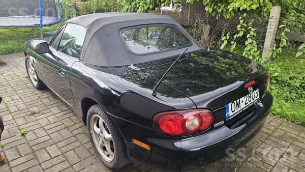 Melns Mazda MX-5 2002 Jelgava, ar dzinēja tilpumu 1.60 L un nobraukumu 155 tūkst. km par 4300 €, foto 8 vietnē AUTOMOTO.COM.LV