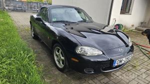 Melns Mazda MX-5 2002 Jelgava, ar dzinēja tilpumu 1.60 L un nobraukumu 155 tūkst. km par 4300 €, foto 4 vietnē AUTOMOTO.COM.LV