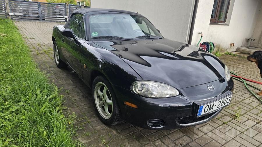 Melns Mazda MX-5 2002 Jelgava, ar dzinēja tilpumu 1.60 L un nobraukumu 155 tūkst. km par 4300 €, foto 4 vietnē AUTOMOTO.COM.LV
