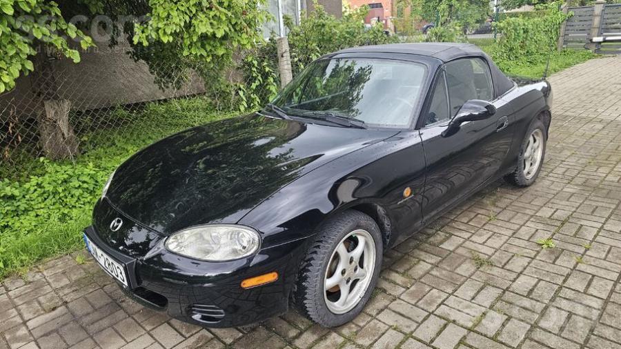 Melns Mazda MX-5 2002 Jelgava, ar dzinēja tilpumu 1.60 L un nobraukumu 155 tūkst. km par 4300 €, foto 10 vietnē AUTOMOTO.COM.LV