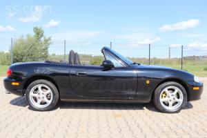 Melns Mazda MX-5 2002 Rīga, ar dzinēja tilpumu 1.60 L un nobraukumu 164 tūkst. km par 4250 €, foto 7 vietnē AUTOMOTO.COM.LV