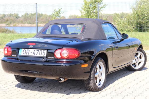 Melns Mazda MX-5 2002 Rīga, ar dzinēja tilpumu 1.60 L un nobraukumu 164 tūkst. km par 4250 €, foto 8 vietnē AUTOMOTO.COM.LV