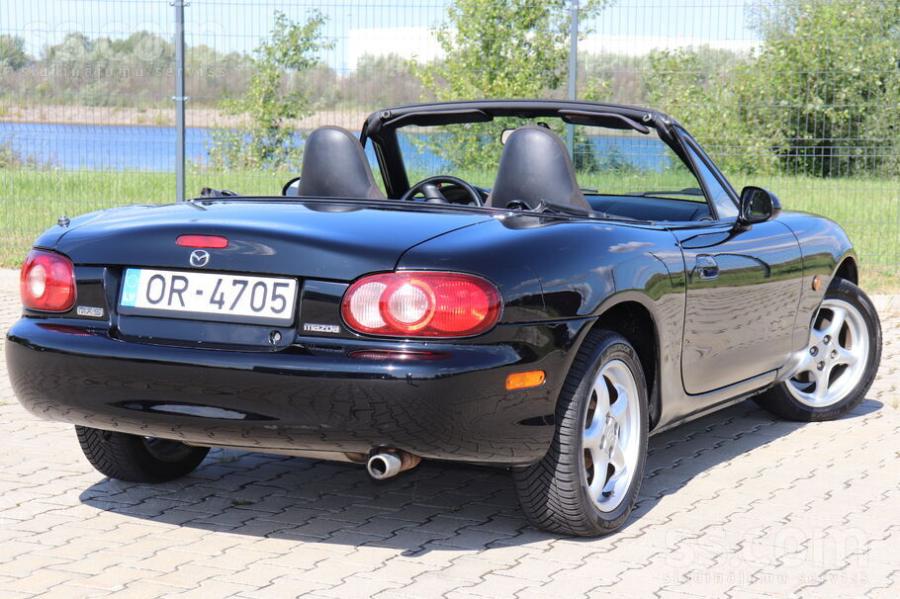 Melns Mazda MX-5 2002 Rīga, ar dzinēja tilpumu 1.60 L un nobraukumu 164 tūkst. km par 4250 €, foto 9 vietnē AUTOMOTO.COM.LV