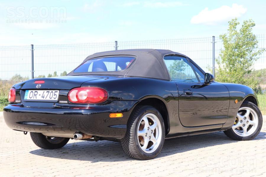 Melns Mazda MX-5 2002 Rīga, ar dzinēja tilpumu 1.60 L un nobraukumu 164 tūkst. km par 4250 €, foto 10 vietnē AUTOMOTO.COM.LV