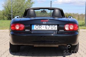 Melns Mazda MX-5 2002 Rīga, ar dzinēja tilpumu 1.60 L un nobraukumu 164 tūkst. km par 4250 €, foto 13 vietnē AUTOMOTO.COM.LV