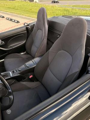 Black Mazda MX-5 2004 in Vilnius, with an engine capacity of 1.60 L and mileage of 158 thousand km for 3890 €, photo 20 on AUTOMOTO.COM.LV
