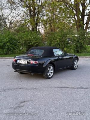 Melns Mazda MX-5 2005 Tallina, ar dzinēja tilpumu 1.80 L un nobraukumu 147 tūkst. km par 8990 €, foto 5 vietnē AUTOMOTO.COM.LV