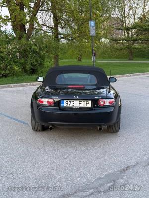 Melns Mazda MX-5 2005 Tallina, ar dzinēja tilpumu 1.80 L un nobraukumu 147 tūkst. km par 8990 €, foto 6 vietnē AUTOMOTO.COM.LV