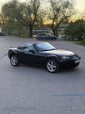 Melns Mazda MX-5 2005 Tallina, ar dzinēja tilpumu 1.80 L un nobraukumu 147 tūkst. km par 8990 €, foto 10 vietnē AUTOMOTO.COM.LV