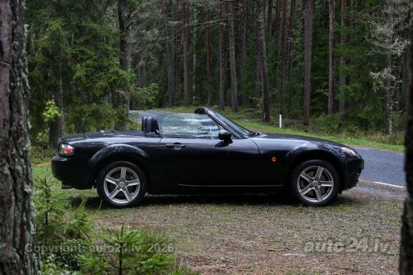Черный Мазда МХ-5 2006 в Таллин, объемом двигателя 1.80 л и пробегом 140 тыс. км за 7999 €, фото 3 на AUTOMOTO.COM.LV