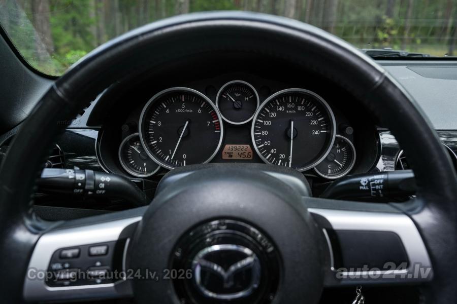 Черный Мазда МХ-5 2006 в Таллин, объемом двигателя 1.80 л и пробегом 140 тыс. км за 7999 €, фото 10 на AUTOMOTO.COM.LV