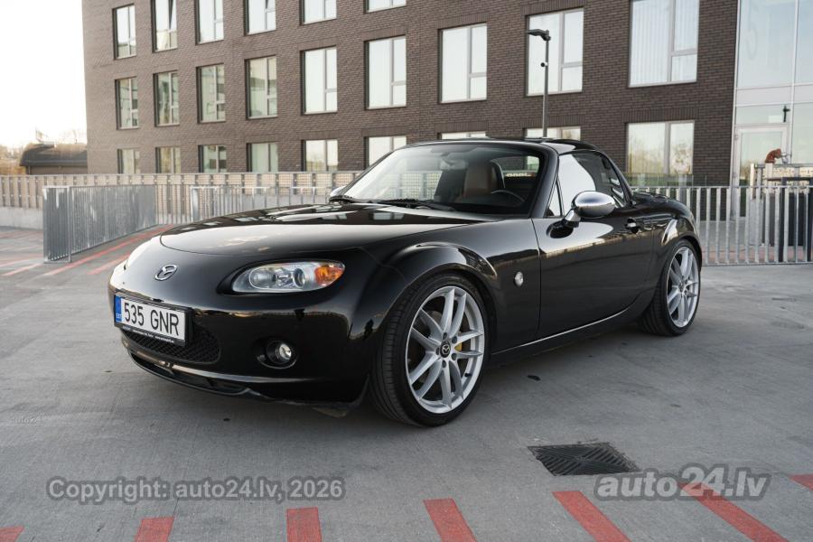 Black Mazda MX-5 2007 in Tartu, with an engine capacity of 2.00 L and mileage of 140 thousand km for 10490 €, photo 4 on AUTOMOTO.COM.LV