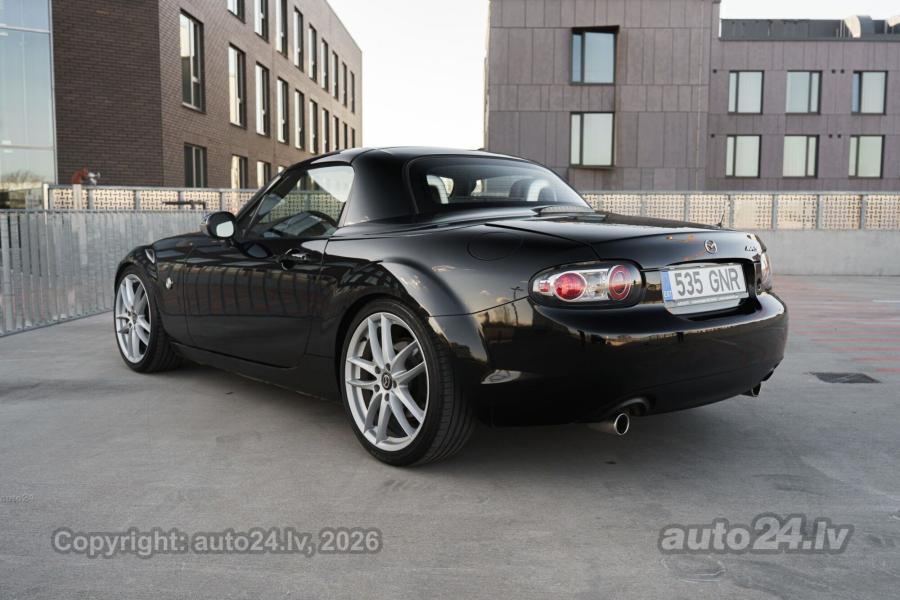 Black Mazda MX-5 2007 in Tartu, with an engine capacity of 2.00 L and mileage of 140 thousand km for 10490 €, photo 5 on AUTOMOTO.COM.LV