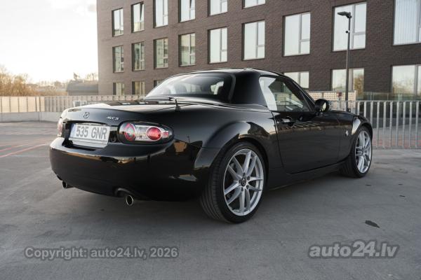 Black Mazda MX-5 2007 in Tartu, with an engine capacity of 2.00 L and mileage of 140 thousand km for 10490 €, photo 6 on AUTOMOTO.COM.LV