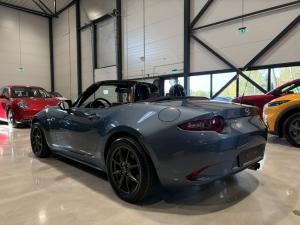 Blue Mazda MX-5 2017 in Riga, with an engine capacity of 1.50 L and mileage of 12 thousand km for 22990 €, photo 3 on AUTOMOTO.COM.LV