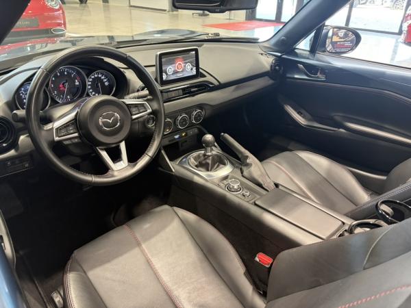 Blue Mazda MX-5 2017 in Riga, with an engine capacity of 1.50 L and mileage of 12 thousand km for 22990 €, photo 5 on AUTOMOTO.COM.LV