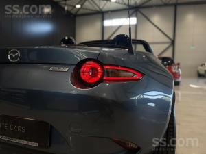 Blue Mazda MX-5 2017 in Riga, with an engine capacity of 1.50 L and mileage of 12 thousand km for 22990 €, photo 20 on AUTOMOTO.COM.LV