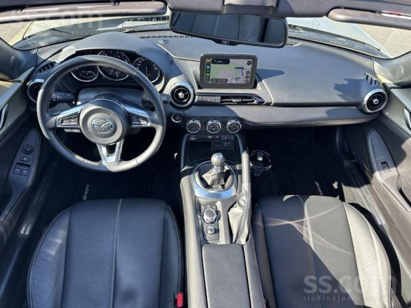 Brown Mazda MX-5 2023 in Riga, with an engine capacity of 2.00 L and mileage of 16 thousand km for 31900 €, photo 5 on AUTOMOTO.COM.LV