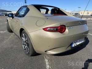 Brown Mazda MX-5 2023 in Riga, with an engine capacity of 2.00 L and mileage of 16 thousand km for 31900 €, photo 4 on AUTOMOTO.COM.LV