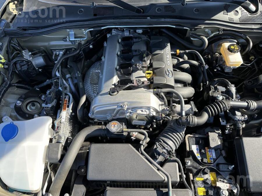 Brown Mazda MX-5 2023 in Riga, with an engine capacity of 2.00 L and mileage of 16 thousand km for 31900 €, photo 24 on AUTOMOTO.COM.LV