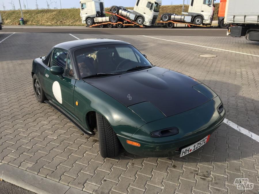 Mazda MX-5 1994 in Vilnius, with an engine capacity of 1.80 L and mileage of 230 thousand km for 7200 €, photo 16 on AUTOMOTO.COM.LV