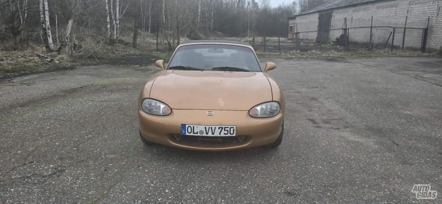Mazda MX-5 1998 Viļņa, ar dzinēja tilpumu 1.80 L un nobraukumu 249 tūkst. km par 2600 €, foto 4 vietnē AUTOMOTO.COM.LV