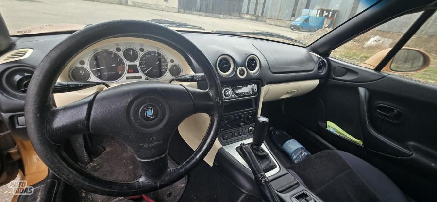 Mazda MX-5 1998 Viļņa, ar dzinēja tilpumu 1.80 L un nobraukumu 249 tūkst. km par 2600 €, foto 8 vietnē AUTOMOTO.COM.LV