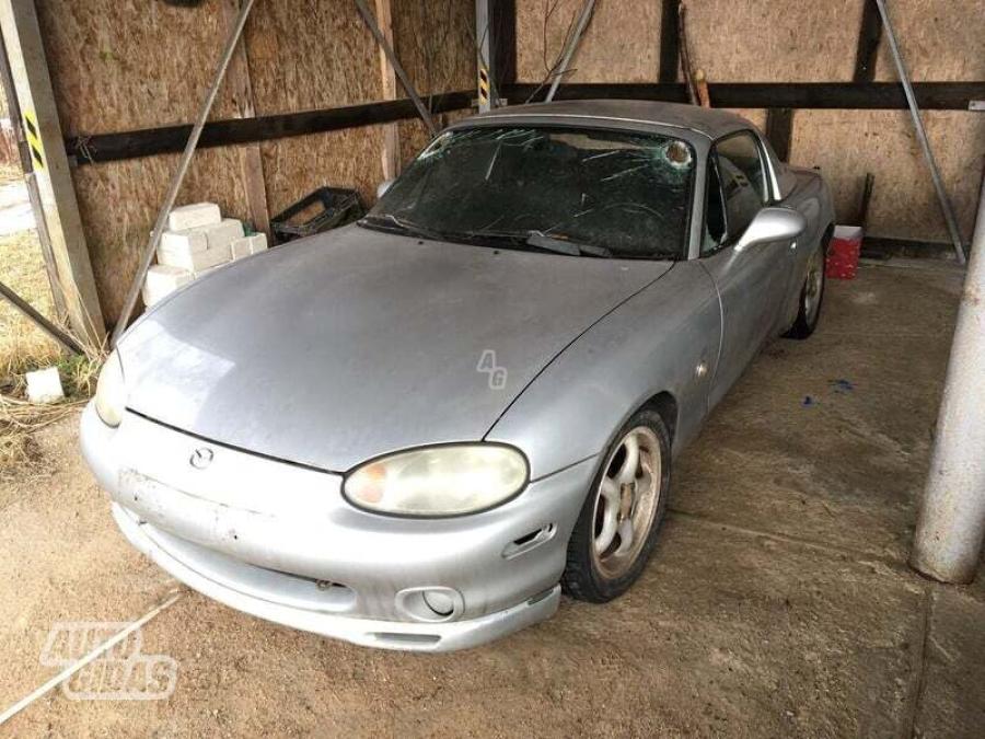Mazda MX-5 1999 in Vilnius, with an engine capacity of 1.90 L and mileage of 209 thousand km for 2890 €, photo 1 on AUTOMOTO.COM.LV
