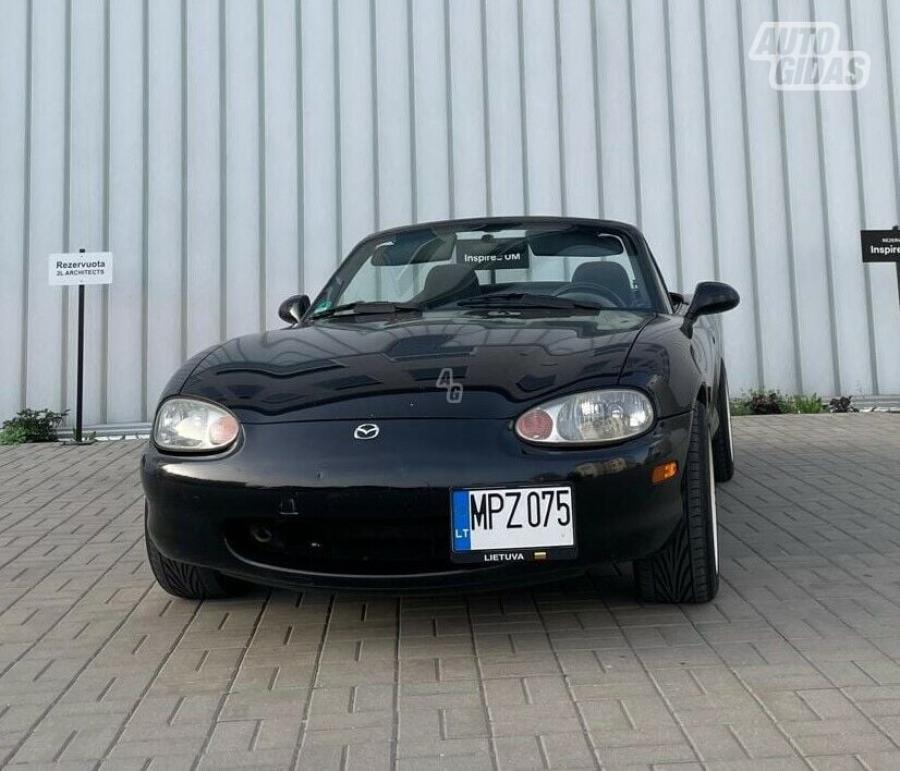 Mazda MX-5 2000 in Vilnius, with an engine capacity of 1.80 L and mileage of 169 thousand km for 6000 €, photo 1 on AUTOMOTO.COM.LV