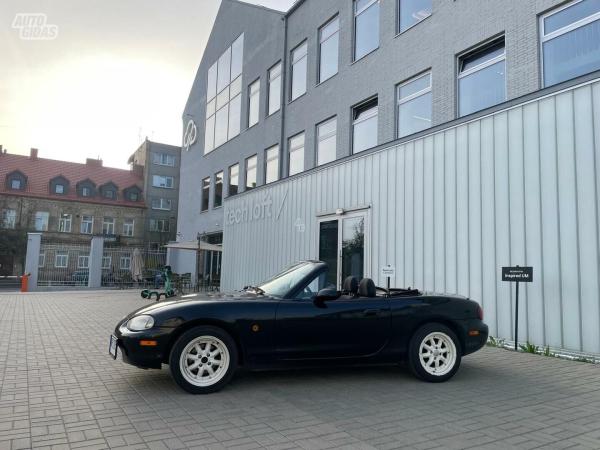 Mazda MX-5 2000 in Vilnius, with an engine capacity of 1.80 L and mileage of 169 thousand km for 6000 €, photo 5 on AUTOMOTO.COM.LV