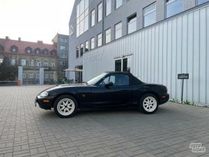 Mazda MX-5 2000 in Vilnius, with an engine capacity of 1.80 L and mileage of 169 thousand km for 6000 €, photo 6 on AUTOMOTO.COM.LV
