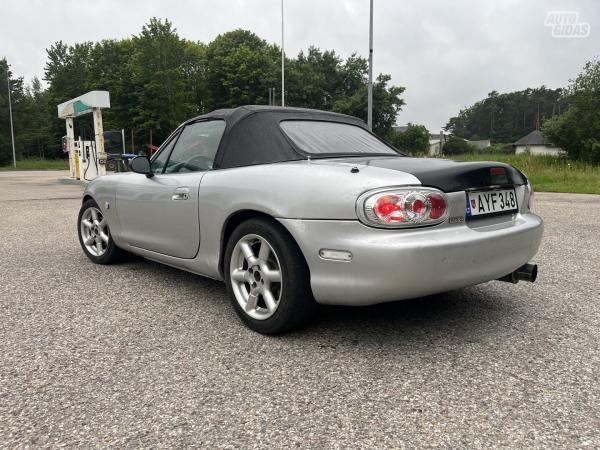 Mazda MX-5 2001 Jurbarkas, ar dzinēja tilpumu 1.60 L un nobraukumu 200 tūkst. km par 2550 €, foto 5 vietnē AUTOMOTO.COM.LV