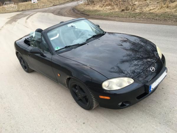 Mazda MX-5 2001 Viļņa vietnē Mazda MX-5 2001 Viļņa, ar dzinēja tilpumu 1.90 L un nobraukumu 212 tūkst. km par 16200 €, foto 5 vietnē AUTOMOTO.COM.LV