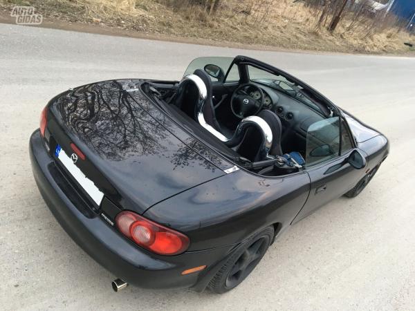 Mazda MX-5 2001 Viļņa vietnē Mazda MX-5 2001 Viļņa, ar dzinēja tilpumu 1.90 L un nobraukumu 212 tūkst. km par 16200 €, foto 9 vietnē AUTOMOTO.COM.LV