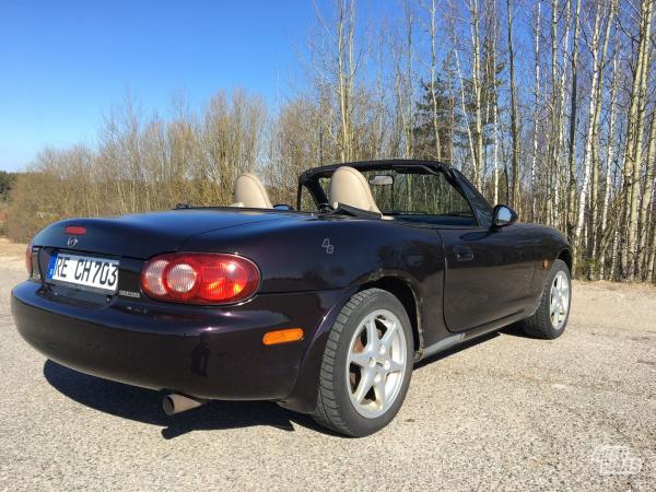 Mazda MX-5 2003 Viļņa, ar dzinēja tilpumu 1.60 L un nobraukumu 310 tūkst. km par 2400 €, foto 8 vietnē AUTOMOTO.COM.LV