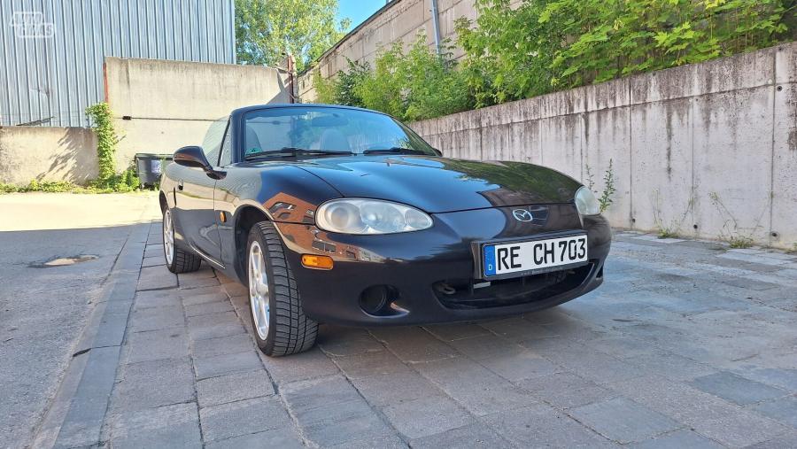Mazda MX-5 2003 in Vilnius, with an engine capacity of 1.60 L and mileage of 310 thousand km for 2850 €, photo 3 on AUTOMOTO.COM.LV
