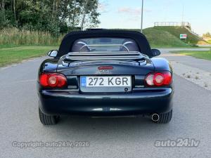 Mazda MX-5 2005 Tallina, ar dzinēja tilpumu 1.60 L un nobraukumu 281 tūkst. km par 5990 €, foto 9 vietnē AUTOMOTO.COM.LV