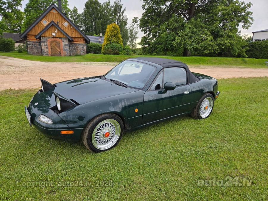Zaļš Mazda MX-5 1994 Tallina, ar dzinēja tilpumu 1.80 L un nobraukumu 183 tūkst. km par 15000 €, foto 3 vietnē AUTOMOTO.COM.LV