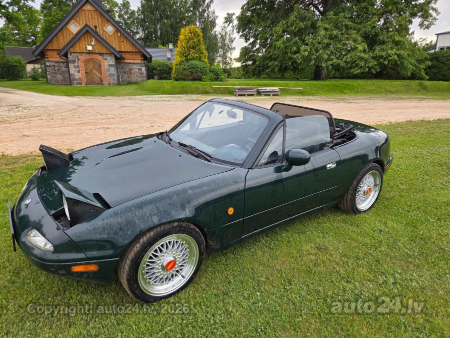 Zaļš Mazda MX-5 1994 Tallina, ar dzinēja tilpumu 1.80 L un nobraukumu 183 tūkst. km par 15000 €, foto 5 vietnē AUTOMOTO.COM.LV
