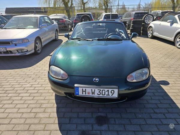 Zaļš Mazda MX-5 1999 Marijampole, ar dzinēja tilpumu 1.60 L un nobraukumu 230 tūkst. km par 3700 €, foto 3 vietnē AUTOMOTO.COM.LV