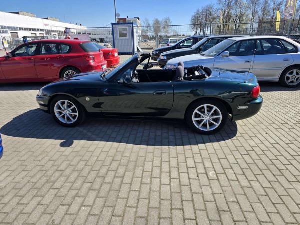 Zaļš Mazda MX-5 1999 Marijampole, ar dzinēja tilpumu 1.60 L un nobraukumu 230 tūkst. km par 3700 €, foto 6 vietnē AUTOMOTO.COM.LV