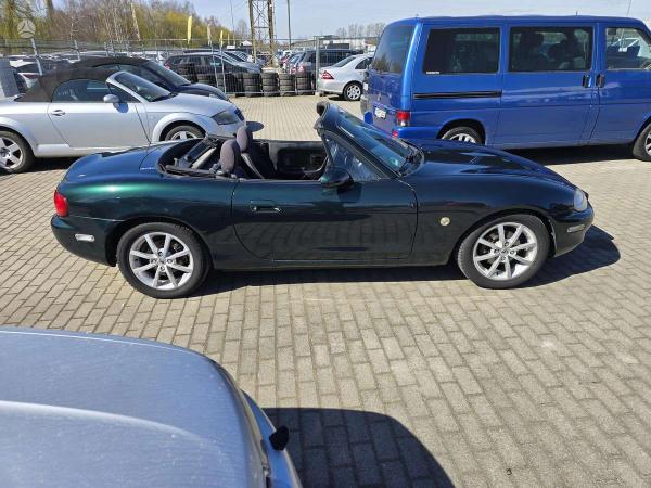 Zaļš Mazda MX-5 1999 Marijampole, ar dzinēja tilpumu 1.60 L un nobraukumu 230 tūkst. km par 3700 €, foto 9 vietnē AUTOMOTO.COM.LV
