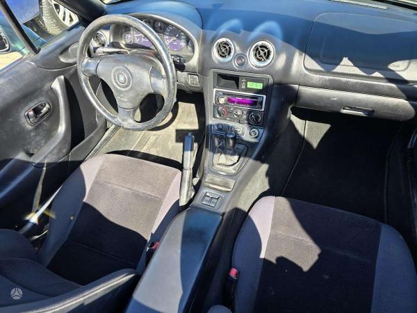 Zaļš Mazda MX-5 1999 Marijampole, ar dzinēja tilpumu 1.60 L un nobraukumu 230 tūkst. km par 3700 €, foto 11 vietnē AUTOMOTO.COM.LV