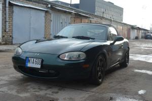 Green Mazda MX-5 2000 in Kaunas, with an engine capacity of 1.60 L and mileage of 155 thousand km for 4800 €, photo 2 on AUTOMOTO.COM.LV