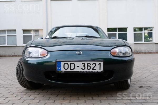 Green Mazda MX-5 2000 in Riga, with an engine capacity of 1.80 L and mileage of 173 thousand km for 7500 €, photo 6 on AUTOMOTO.COM.LV