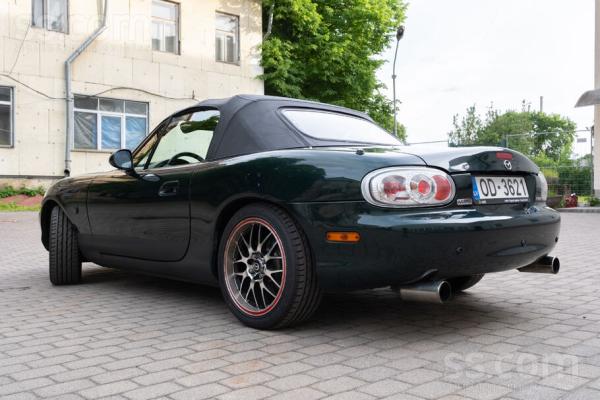 Green Mazda MX-5 2000 in Riga, with an engine capacity of 1.80 L and mileage of 173 thousand km for 7500 €, photo 8 on AUTOMOTO.COM.LV