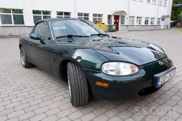 Green Mazda MX-5 2000 in Riga, with an engine capacity of 1.80 L and mileage of 173 thousand km for 7500 €, photo 9 on AUTOMOTO.COM.LV