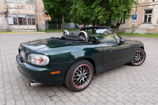 Green Mazda MX-5 2000 in Riga, with an engine capacity of 1.80 L and mileage of 173 thousand km for 7500 €, photo 10 on AUTOMOTO.COM.LV