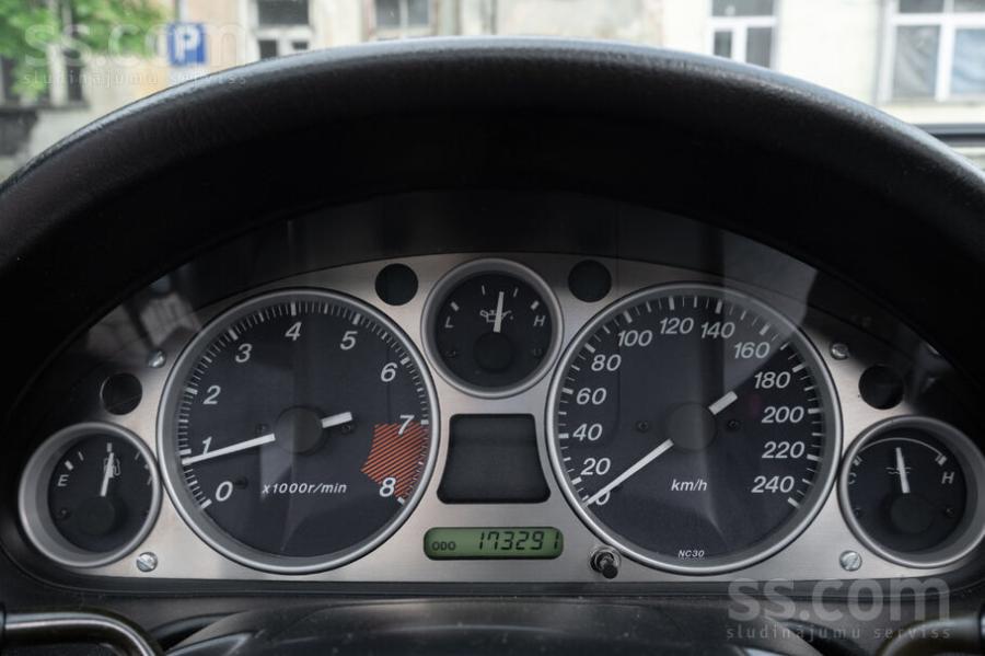 Зеленый Мазда МХ-5 2000 в Рига, объемом двигателя 1.80 л и пробегом 173 тыс. км за 7500 €, фото 18 на AUTOMOTO.COM.LV
